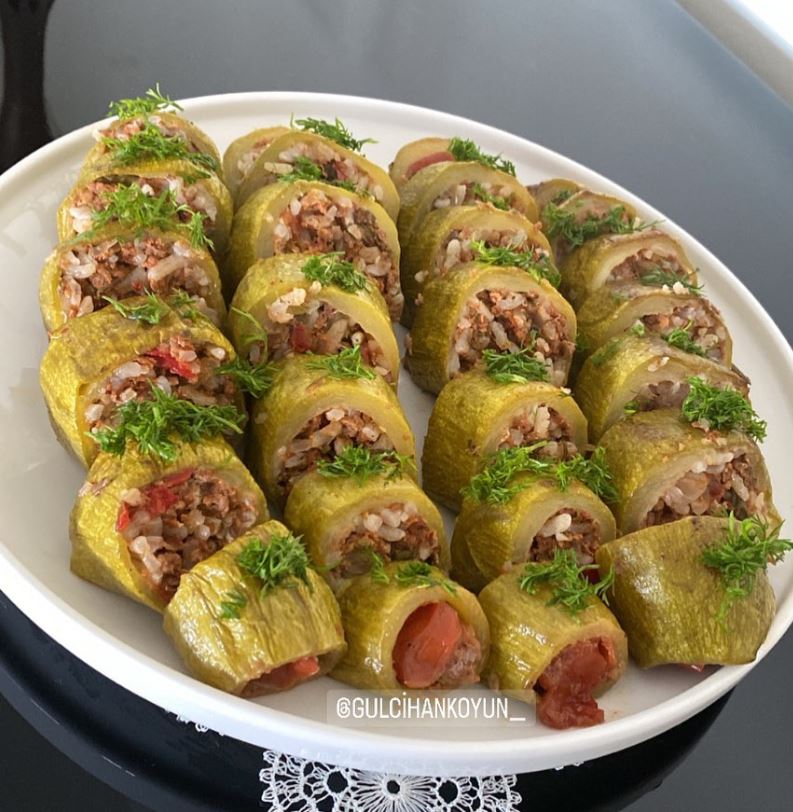 Mardin Usulü Sumak Ekşili Etli Kuru Dolma | Lezzetli Sunumlar Sitesi